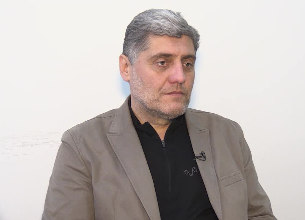 Blic kompliment: Miroljub Petrović je vodeći teoretičar zavere na našim ...